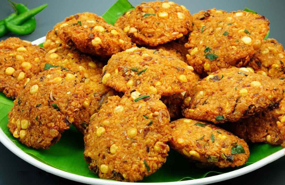 തട്ടുകടയിലെ നല്ല മൊരിഞ്ഞ പരിപ്പുവടയുടെ രുചി രഹസ്യം ഇതാ | Easy Parippu ...